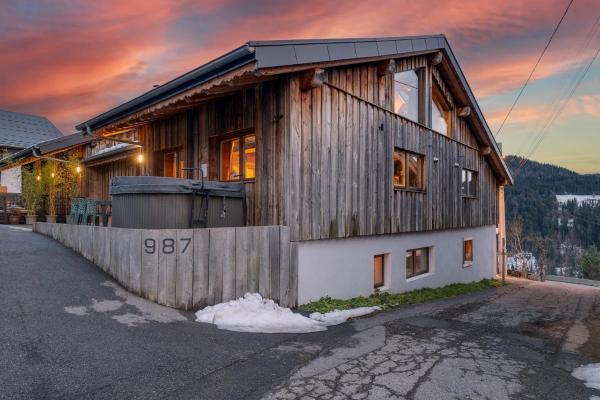 Chalet Abeille 12 Guests • Hot Tub • Free Ski Bus - Les Gets