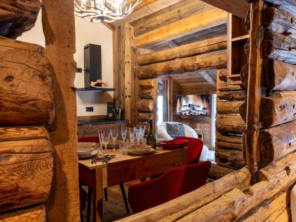 Alpine Majestic Rascard - Unique Mountain Experience With Balcony And Panoramic Views - Chamois
