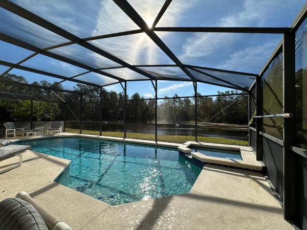 Sunny Lake View Villa With Pool Spa - Close To Attractions - Davenport, FL