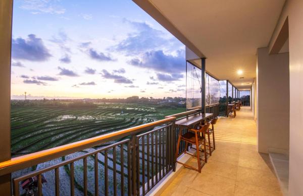 New! Serenity Twin Penthouse Loft Rice View - Canggu