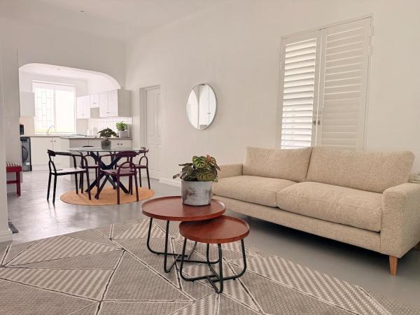 Crescent House - Franschhoek