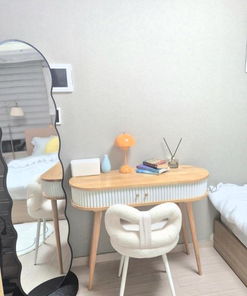 #6906 Dorm Bed In A Triple Station Area In 강남 신논현역 - 首爾