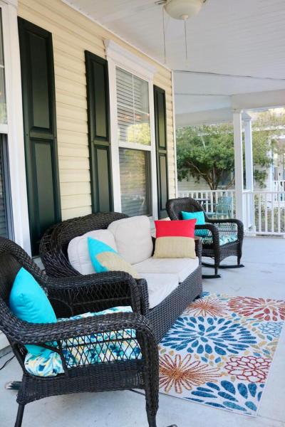 Happy Days In Old Town Bluffton - Bluffton, SC