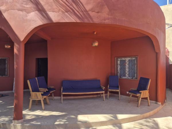 Chambre Climatisée Balcon - Senegal