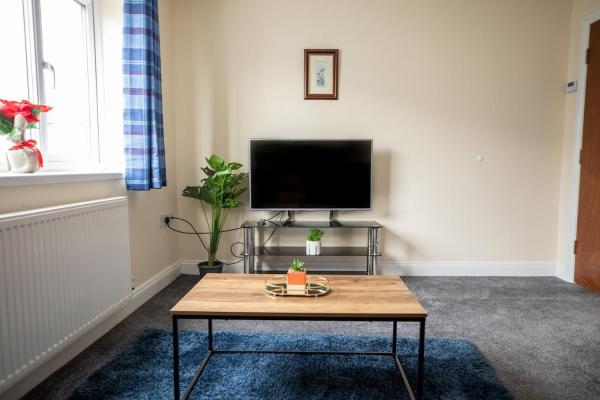 Crystal House Flat 3 - Free Private Parking - Metro - South Shields