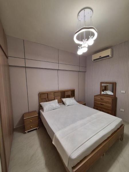 Charming 2-bedroom Apartment In Hamra, Beirut - 貝魯特