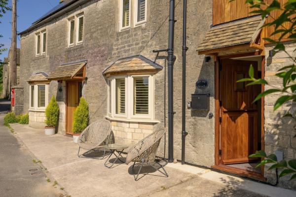 Beautiful Cottage In Idyllic Cotswolds Village - Painswick