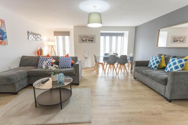 Bright 2 Bed Apartments In Marston Oxford, Free Parking, Ox3 Near John Radcliffe Hospitals & University Parks - Oxford