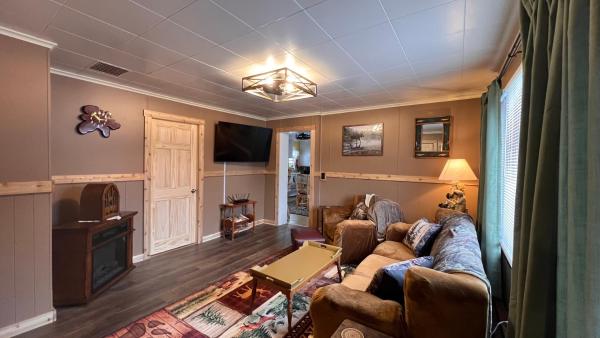Charming 5-bedroom House In Jackman, Moose River Maine - Maine