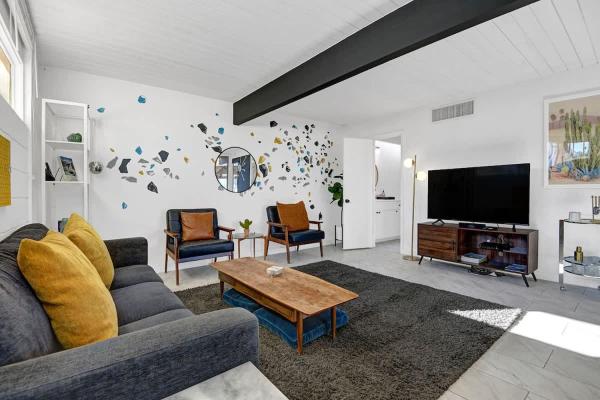 Ocotillo Art Bungalow - Palm Springs, CA
