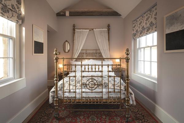 King William - Saltford