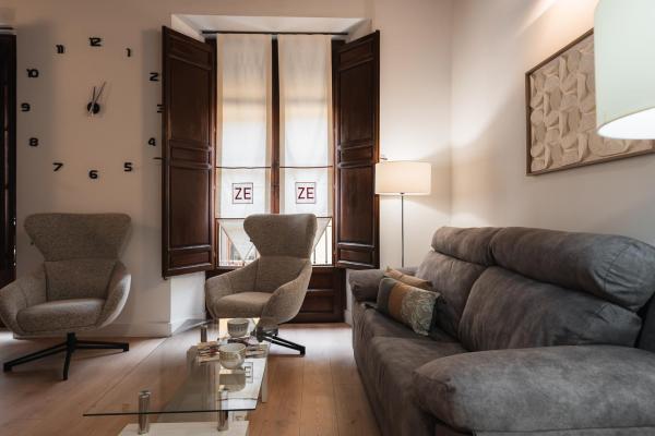 Tuanfitrion Zafiro Elvira Apartments City Centre - Granada