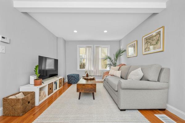 Boston Condo With Free Parking - Winthrop, MA