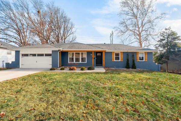 Heated Pool, Sleeps 12, World Cup, Family Rental - Kansas City, MO