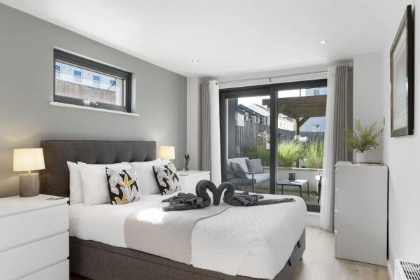 Modern Apartment Private Parking & Terrace - Saltash