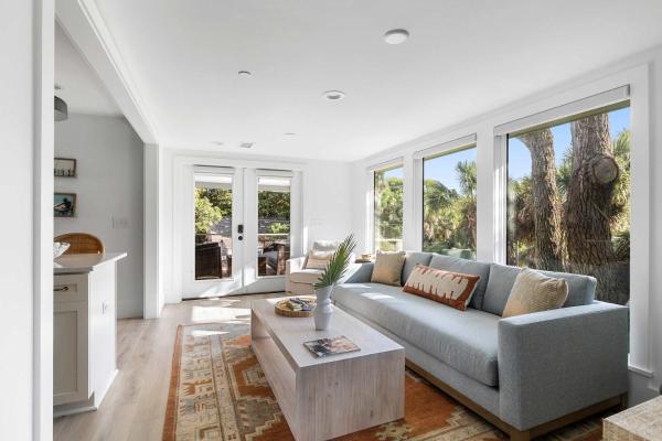 The Manchester Big 3bd Condo 1 Block To Beach - Charleston, SC