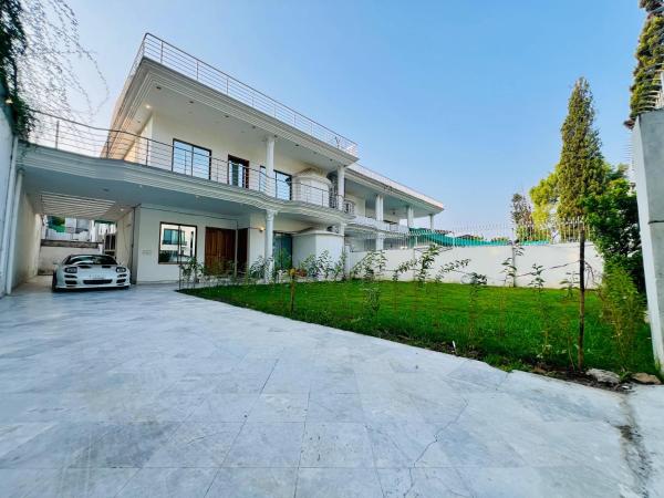 Comfortable Inn Guest House - Islamabad