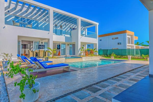 Luxury 3br Villa W Pool & Views - カバレテ