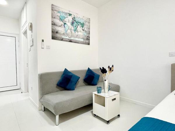Silver Blu Apt - Beachside - Location - Office - Limassol