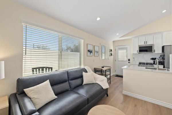 Luxury 1br Suite Kitchen, Fireplace, Laundry, Bbq - 西米穀