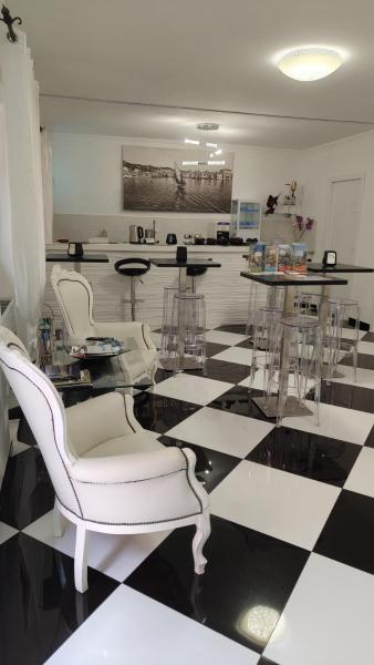 Clelia's Boutique Rooms & Suites - Palau