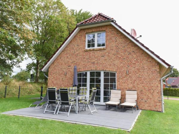 Holiday Home Maja Am See - Aurich