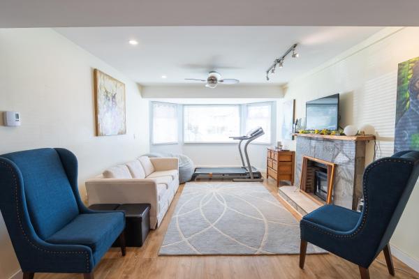 Langley Suite With Full Kitchen - Maple Ridge
