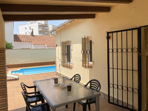 Casa Familiar Con Piscina Privada En Torroella De Montgrí, Cerca De La Playa - Hisp-7-44 - L'Escala