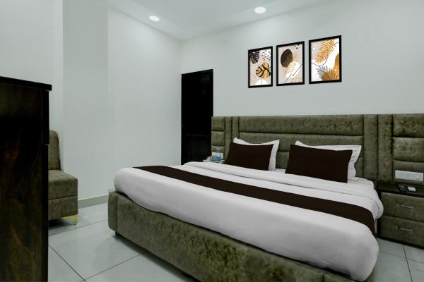 Hotel O Crystal - Ludhiana