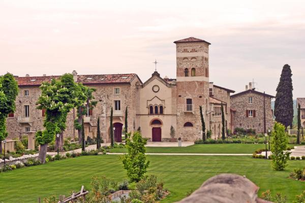 Creative Design House Golf & Spa - Ломбардия