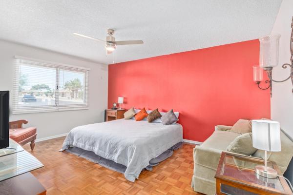 Simple Oasis I 1br, Ensuite, Courtyard, Sunsets - Sun City West, AZ