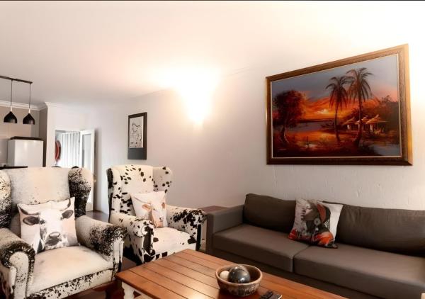 Perfect For A Family Fully Furnished And Equipped - Chartwell