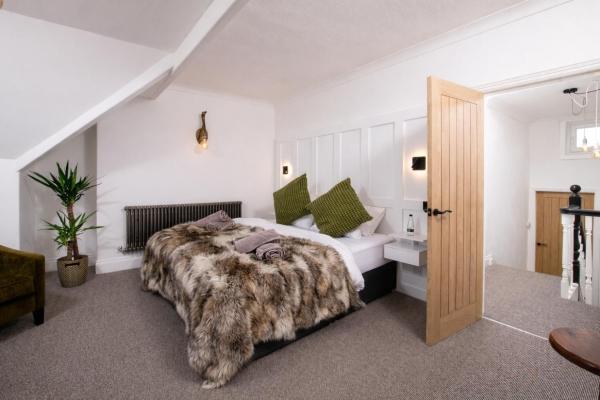 Brand New Stylish Apartment With Super King Bed In Harrogate - Harrogate