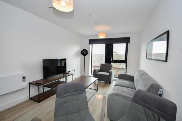 Bright & Spacious 2 Bed Apartment In Liverpool - Liverpool John Moores University, City Campus