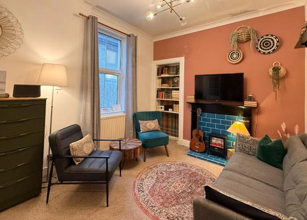 Lamont Cottage - Loch Ness