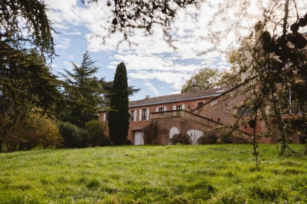 Aile Château De Saint-sarnin Pour 14 Personnes Avec Piscine - Castelnau-d'Estrétefonds