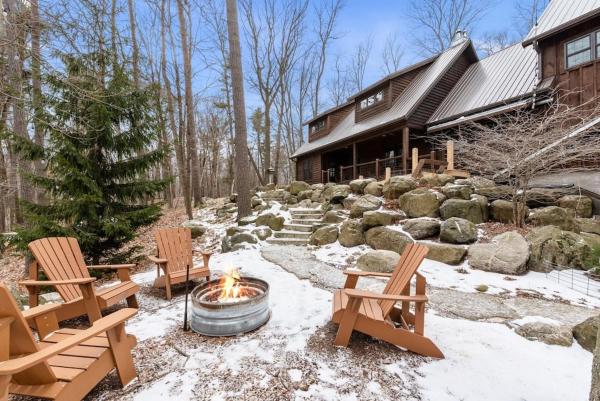 Forest Cabin Near Kohler Andrae With Hot Tub - Wisconsin