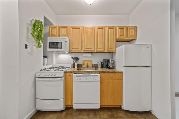 Double Room With Shared Bathroom In Times Square - Long Island
