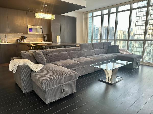Dreamspace 3 Bdrms With 1 Parking - Toronto
