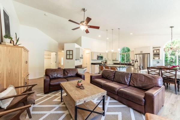Big Family Getaway- Theater Room- Bbq- Play Room- Fire Pit - Coeur d'Alene, ID