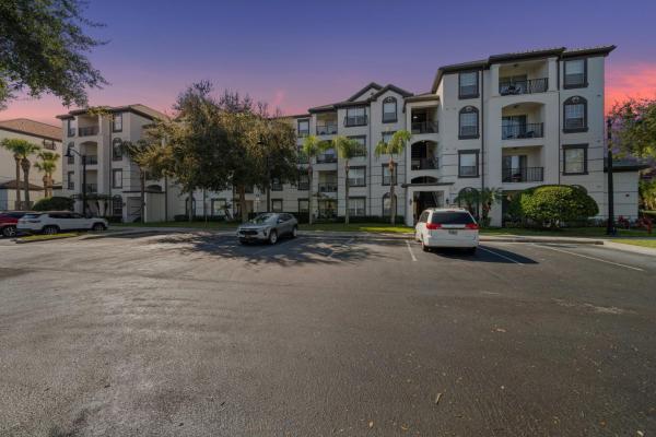 Deluxe 3 Bedroom Apartment 404 - Winter Garden, FL