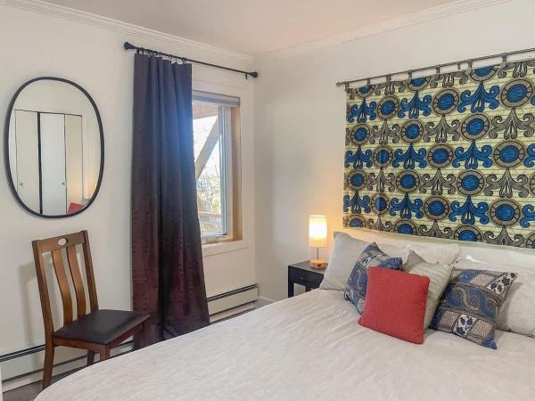 Cozy 1 Br Apartment In Old Town By Lake - Yellowknife