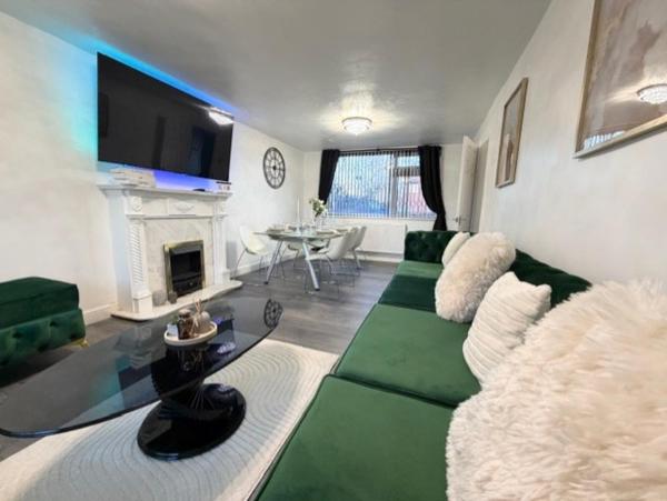 Oatland House - Leeds