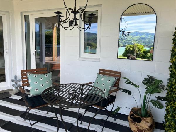 Maison Bleue - Boutique Sea View Escape Near Akaroa - Akaroa