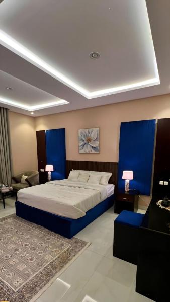 Season Tower - Medina