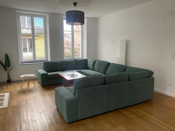 Appartement 200m Carré - 5 Chambres - Avallon