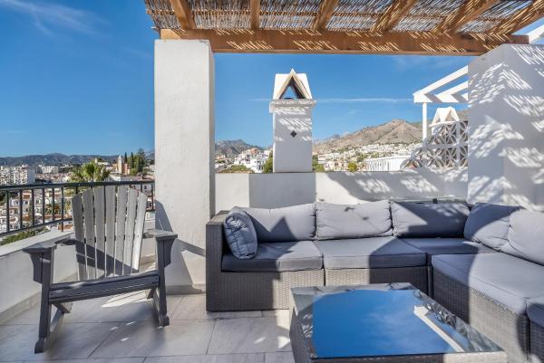 Sea View Home With 3 Terraces Near Burriana Beach - Nerja