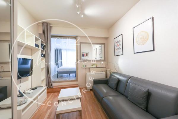 Bail Mobilité - Studio Victor Hugo - Arc De Triomphe Furnished Apartment Rental - Clamart