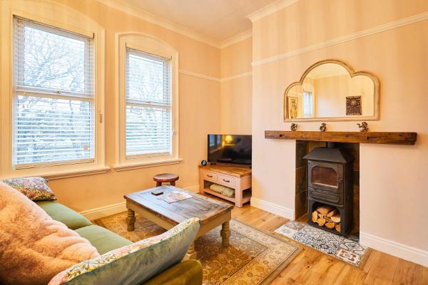 Host & Stay - Stay Salty - Saltburn-by-the-Sea