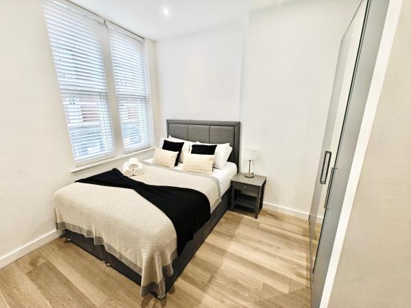 Cozy 1 Bed I Tram I Bury Market - Bury